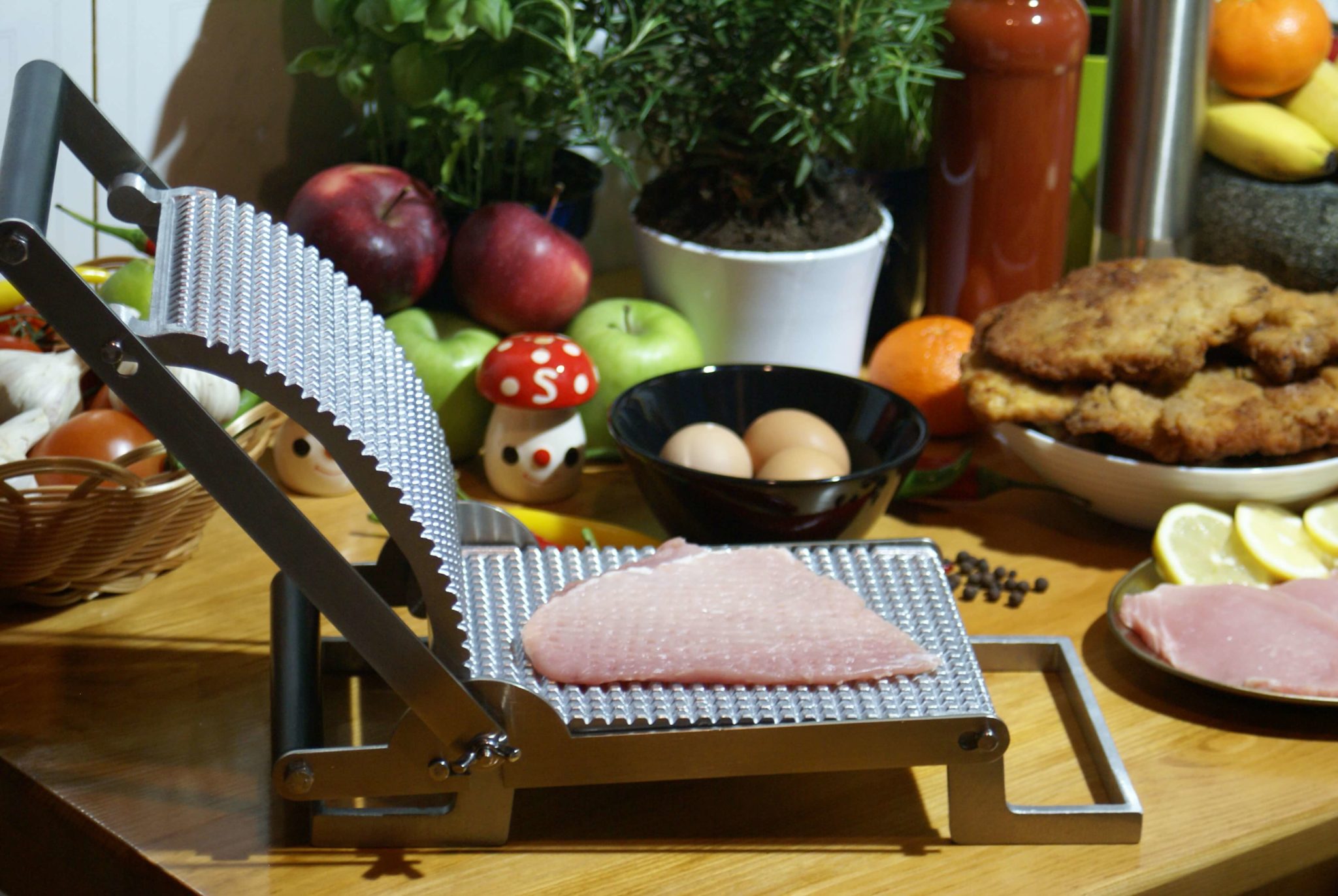K-MONT Manual Meat Tenderizer - Fast Cutlet Maker V2